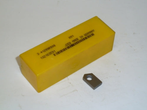 3.41299R900 KM1 Insert - Kennametal — Cutting Tool Pickers